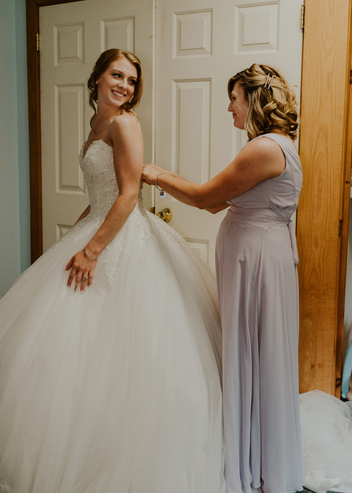 Avon Inn Wedding - emilywatkinsphoto.com