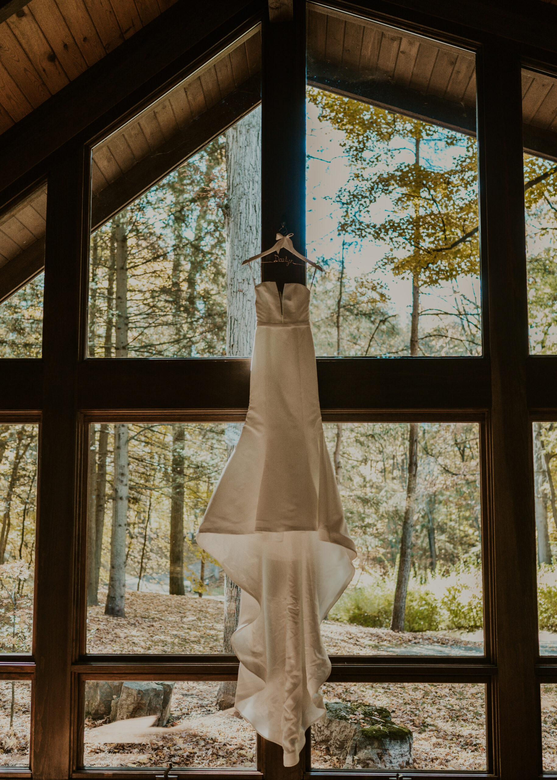 Kettle Ridge Farms Wedding - emilywatkinsphoto.com